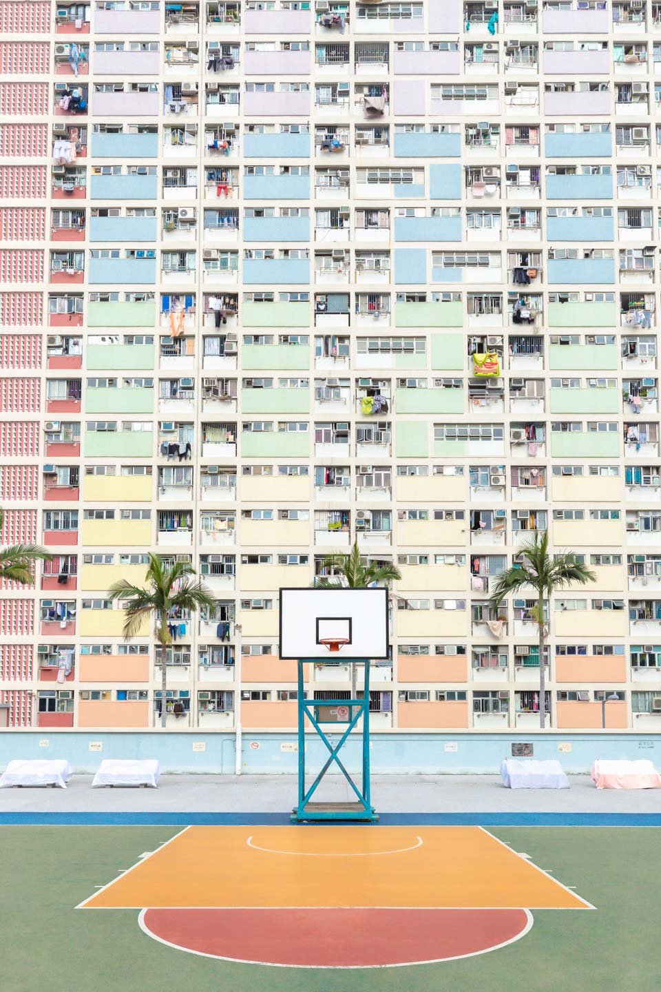 The Rainbow Estate – Asphalt Chronicles